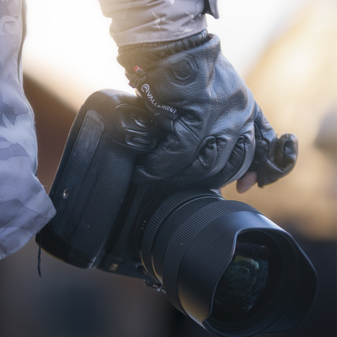 Vallerret Photography Gloves – Crafted for Winter Creators